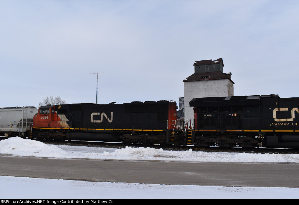 CN 5684